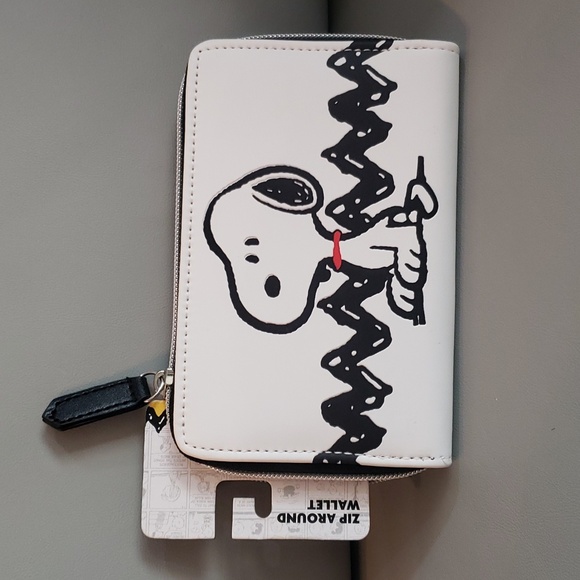 Peanuts | Bags | Peanuts Snoopy Zip Around Wallet Nwt | Poshmark